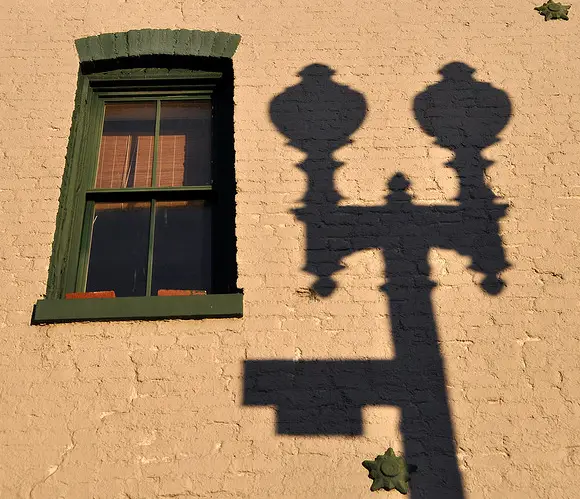 5 Quick Tips for Awesome Shadow Photography Images - Photodoto