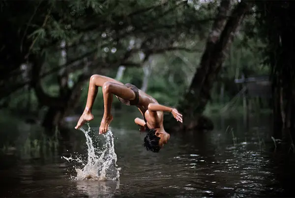 100 Magical Levitation Photography Examples to Inspire You - Photodoto